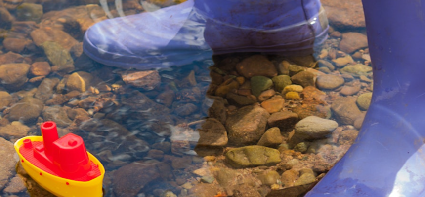 Evolve - The Wellies - theatre at Exeter Library